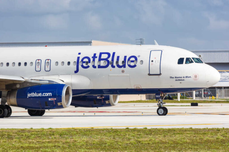 JetBlue Emergency Landing Exposes Safety Flaws | The Conservative View